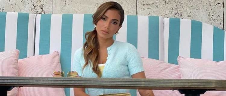 Dumont FM - Anitta divulga fotos promocionais de “Girl From Rio”